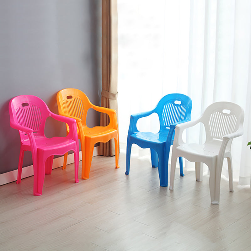 Modern Indoor Plastic Dining Arm Chairs Stackable Windsor Dining Armch